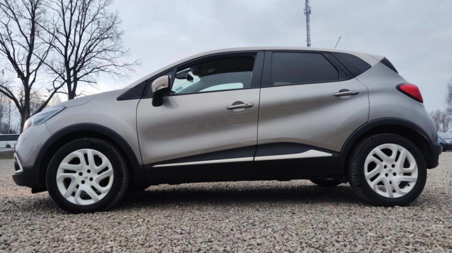 Brown Renault Captur 2014 in Riga, with an engine capacity of 1.50 L and mileage of 208 thousand km for 7990 €, photo 50 on AUTOMOTO.COM.LV