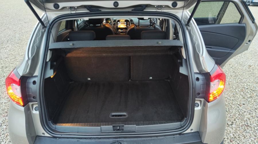 Brown Renault Captur 2014 in Riga, with an engine capacity of 1.50 L and mileage of 208 thousand km for 7990 €, photo 54 on AUTOMOTO.COM.LV