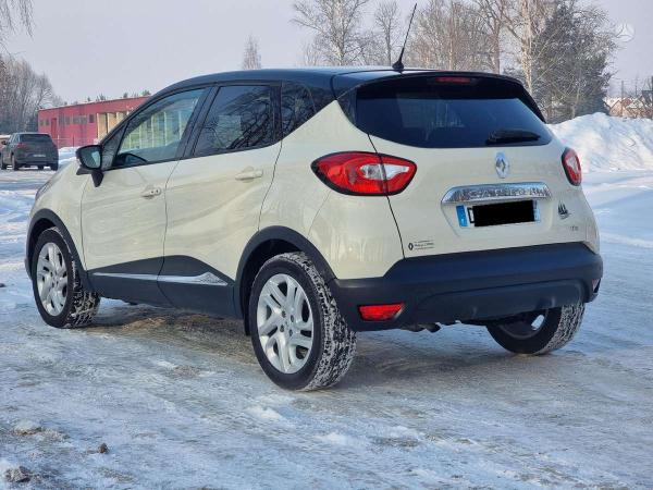 Brown Renault Captur 2015 in Taurage, with an engine capacity of 1.20 L and mileage of 144 thousand km for 6200 €, photo 7 on AUTOMOTO.COM.LV