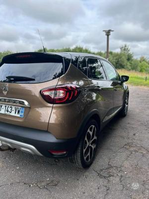 Brown Renault Captur 2018 in Taurage, with an engine capacity of 1.46 L and mileage of 192 thousand km for 7900 €, photo 5 on AUTOMOTO.COM.LV