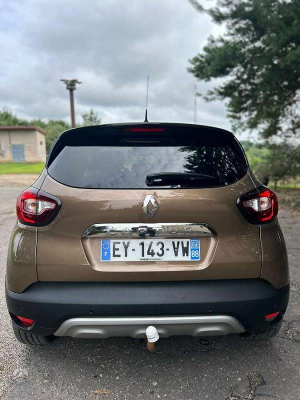 Brown Renault Captur 2018 in Taurage, with an engine capacity of 1.46 L and mileage of 192 thousand km for 7900 €, photo 5 on AUTOMOTO.COM.LV