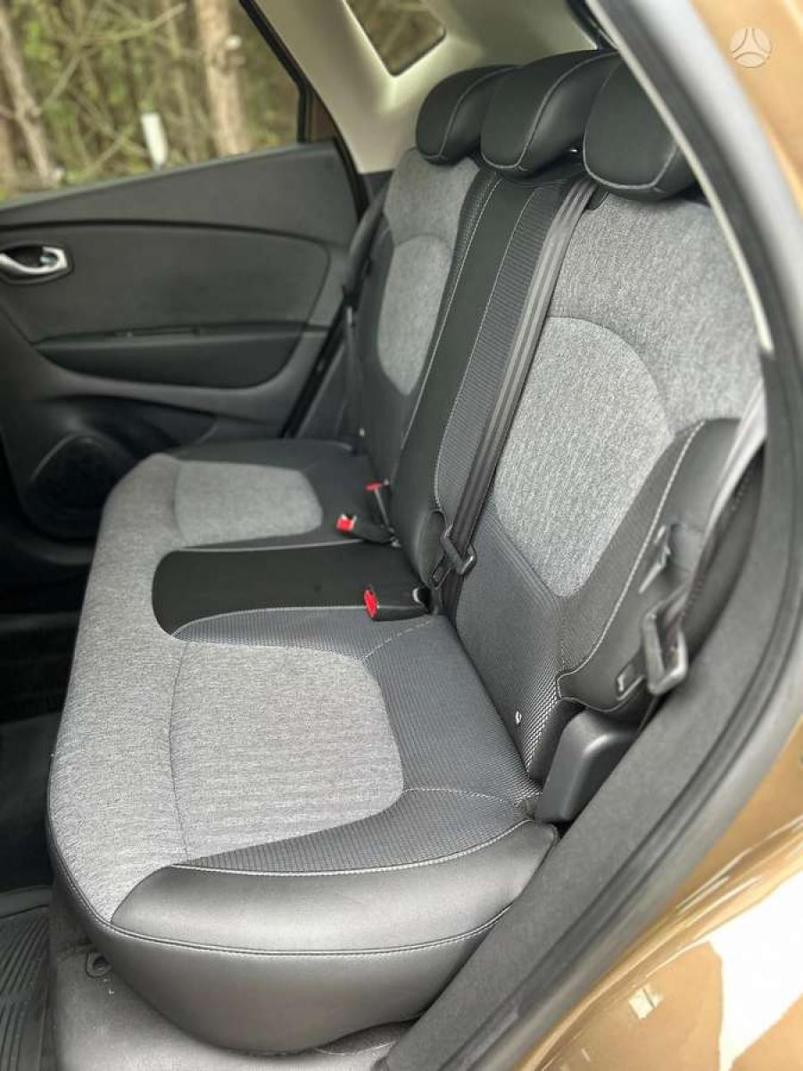 Brown Renault Captur 2018 in Taurage, with an engine capacity of 1.46 L and mileage of 192 thousand km for 7900 €, photo 10 on AUTOMOTO.COM.LV