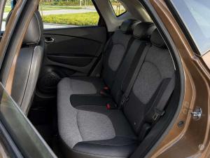 Brown Renault Captur 2018 in Vilnius, with an engine capacity of 1.46 L and mileage of 193 thousand km for 8400 €, photo 19 on AUTOMOTO.COM.LV