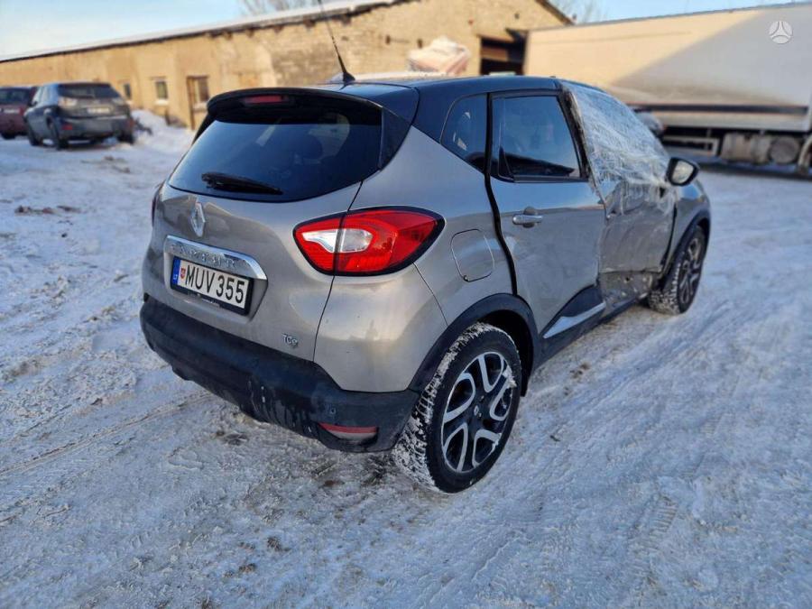 Brūns Renault Captur 2013 Kauņa, ar dzinēja tilpumu 0.90 L un nobraukumu 180 tūkst. km par 3650 €, foto 6 vietnē AUTOMOTO.COM.LV