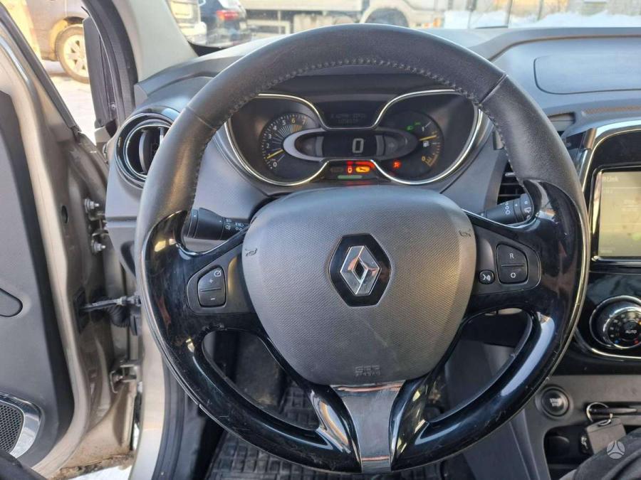 Brūns Renault Captur 2013 Kauņa, ar dzinēja tilpumu 0.90 L un nobraukumu 180 tūkst. km par 3650 €, foto 8 vietnē AUTOMOTO.COM.LV