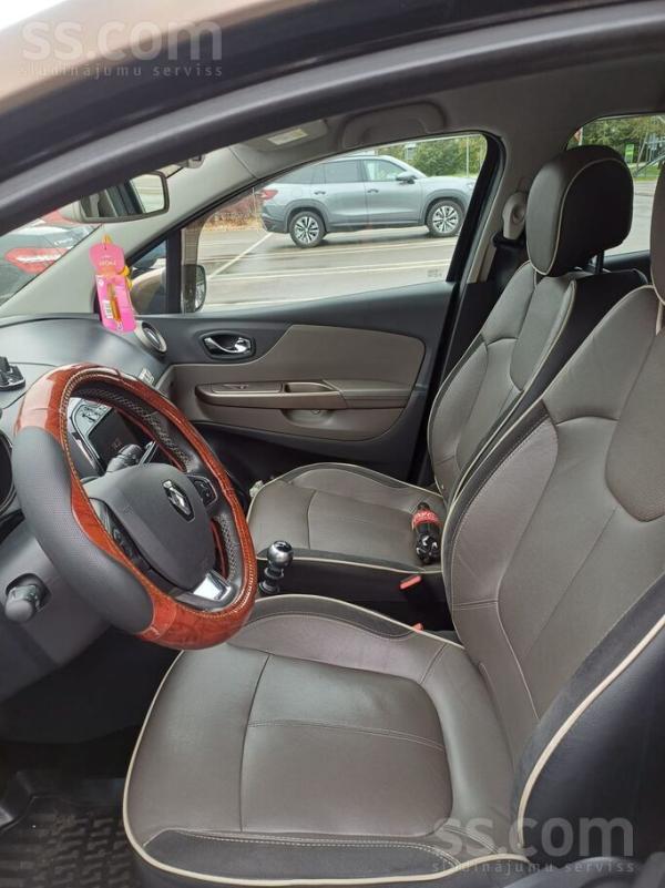 Brown Renault Captur 2015 in Riga, with an engine capacity of 1.50 L and mileage of 129 thousand km for 6800 €, photo 6 on AUTOMOTO.COM.LV