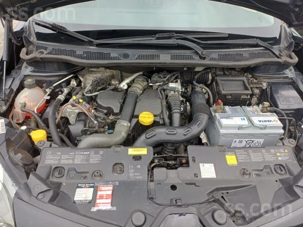 Brown Renault Captur 2015 in Riga, with an engine capacity of 1.50 L and mileage of 129 thousand km for 6800 €, photo 9 on AUTOMOTO.COM.LV