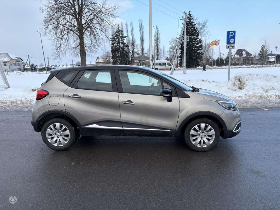 Brūns Renault Captur 2016 Tauragė, ar dzinēja tilpumu 1.46 L un nobraukumu 155 tūkst. km par 4800 €, foto 7 vietnē AUTOMOTO.COM.LV