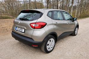 Brown Renault Captur 2016 in Riga, with an engine capacity of 0.90 L and mileage of 0 thousand km for 6300 €, photo 5 on AUTOMOTO.COM.LV