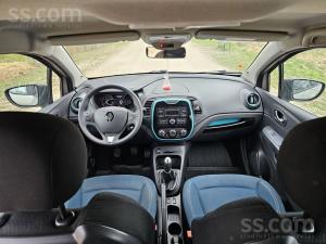 Brown Renault Captur 2016 in Riga, with an engine capacity of 0.90 L and mileage of 0 thousand km for 6300 €, photo 8 on AUTOMOTO.COM.LV