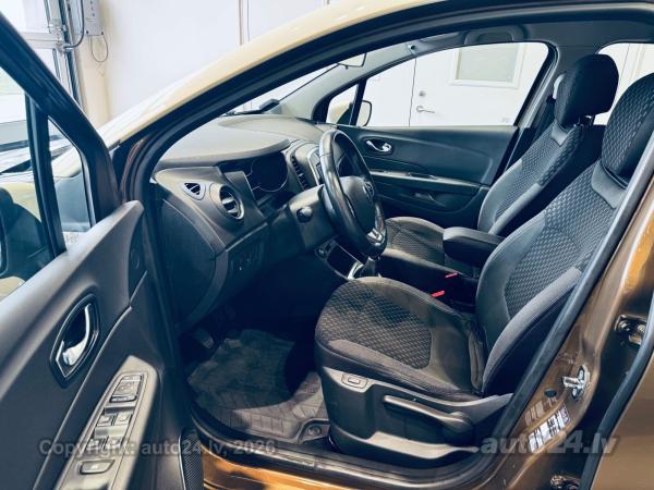 Brūns Renault Captur 2017 Pērnava, ar dzinēja tilpumu 1.50 L un nobraukumu 222 tūkst. km par 6900 €, foto 3 vietnē AUTOMOTO.COM.LV