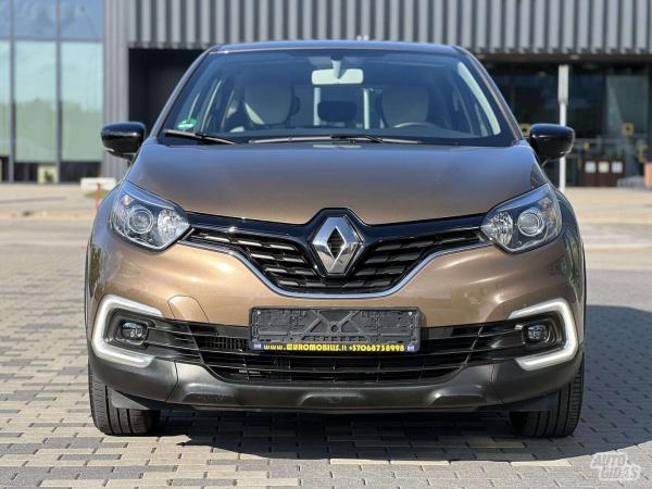 Brown Renault Captur 2018 in Siauliai, with an engine capacity of 1.20 L and mileage of 62 thousand km for 9800 €, photo 3 on AUTOMOTO.COM.LV