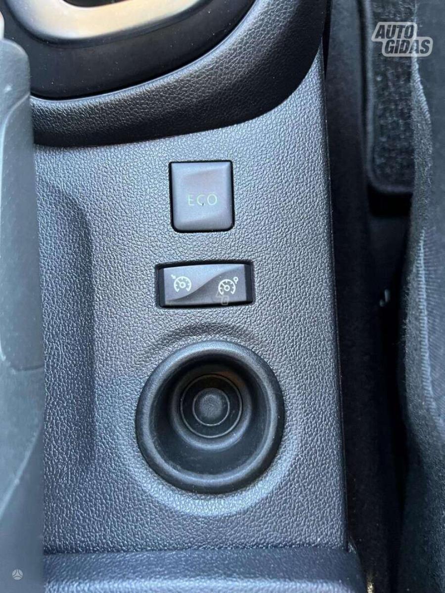 Brūns Renault Captur 2018 Šauļi, ar dzinēja tilpumu 1.20 L un nobraukumu 62 tūkst. km par 9800 €, foto 17 vietnē AUTOMOTO.COM.LV