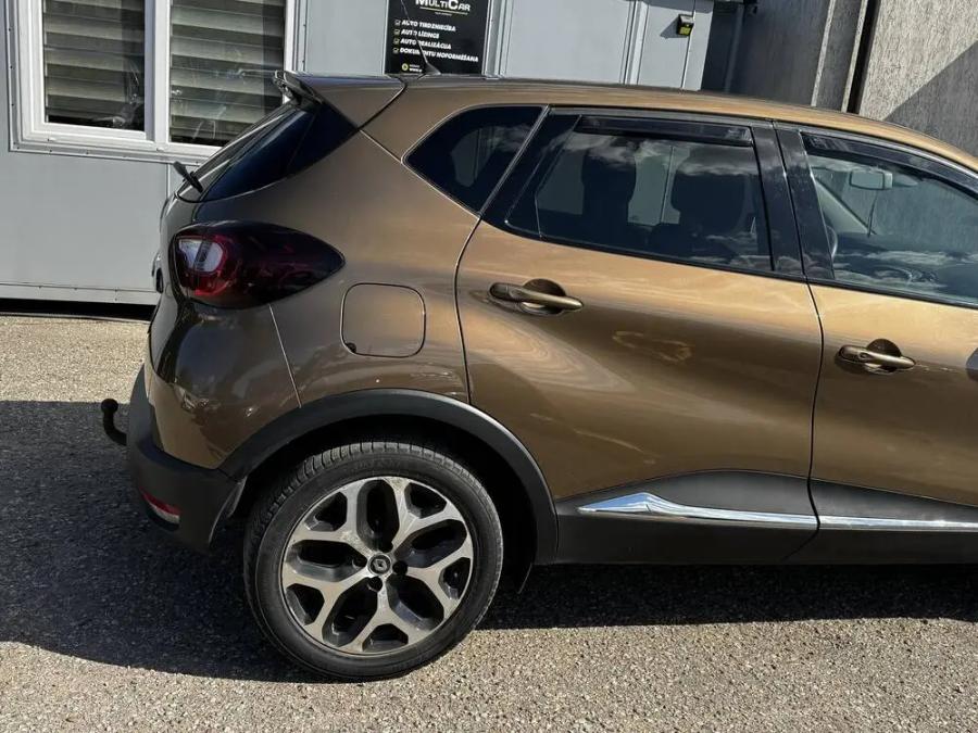 Brown Renault Captur 2018 in Daugavpils, with an engine capacity of 1.50 L and mileage of 140 thousand km for 9590 €, photo 9 on AUTOMOTO.COM.LV