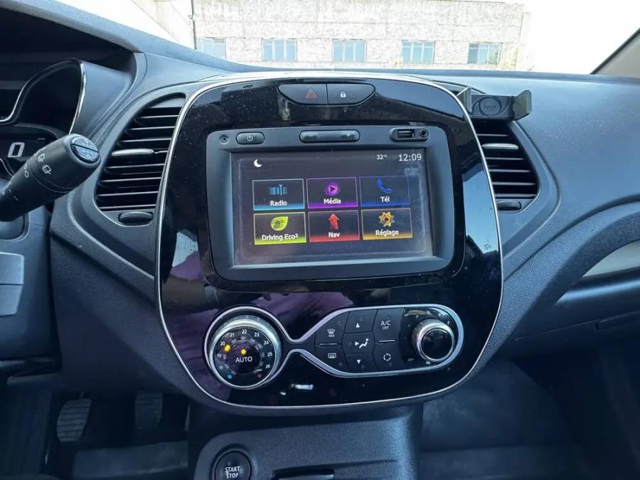 Brown Renault Captur 2018 in Daugavpils, with an engine capacity of 1.50 L and mileage of 140 thousand km for 9590 €, photo 15 on AUTOMOTO.COM.LV