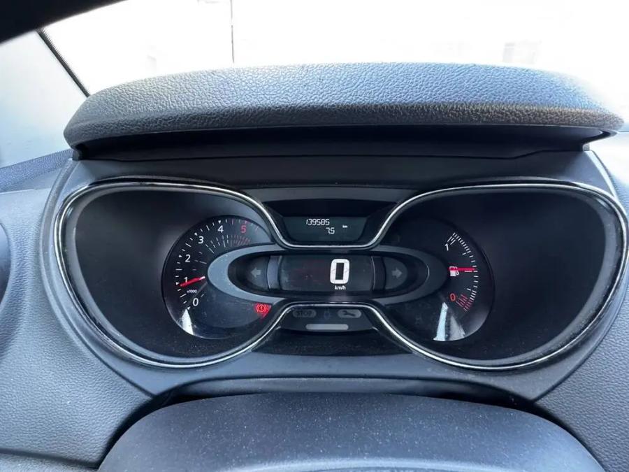 Brown Renault Captur 2018 in Daugavpils, with an engine capacity of 1.50 L and mileage of 140 thousand km for 9590 €, photo 17 on AUTOMOTO.COM.LV