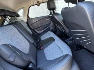 Brown Renault Captur 2018 in Daugavpils, with an engine capacity of 1.50 L and mileage of 140 thousand km for 9590 €, photo 24 on AUTOMOTO.COM.LV