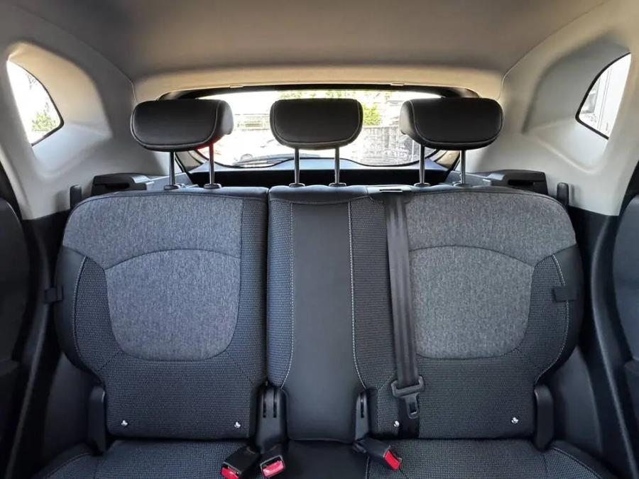 Brown Renault Captur 2018 in Daugavpils, with an engine capacity of 1.50 L and mileage of 140 thousand km for 9590 €, photo 25 on AUTOMOTO.COM.LV