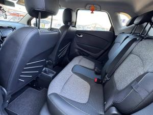 Brown Renault Captur 2018 in Daugavpils, with an engine capacity of 1.50 L and mileage of 140 thousand km for 9590 €, photo 26 on AUTOMOTO.COM.LV
