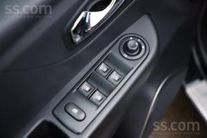 Renault Captur 2014 in Tukums, with an engine capacity of 0.90 L and mileage of 195 thousand km for 6750 €, photo 14 on AUTOMOTO.COM.LV