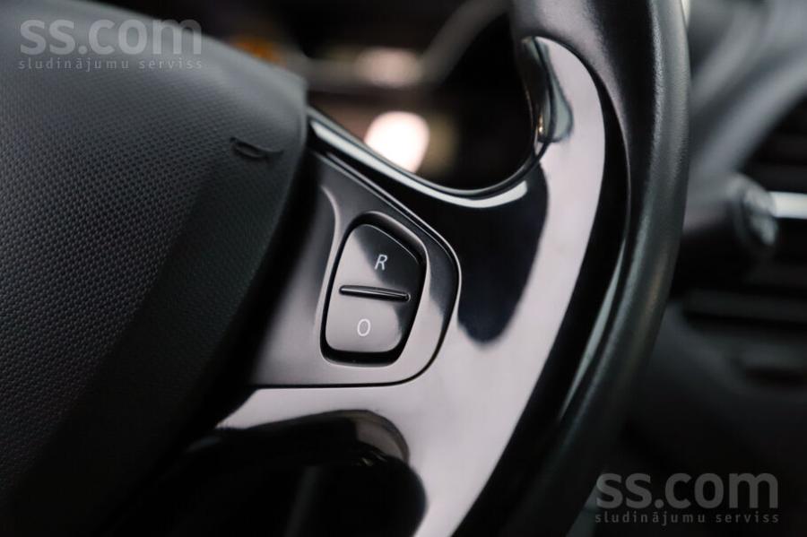 Renault Captur 2014 in Tukums, with an engine capacity of 0.90 L and mileage of 195 thousand km for 6750 €, photo 15 on AUTOMOTO.COM.LV