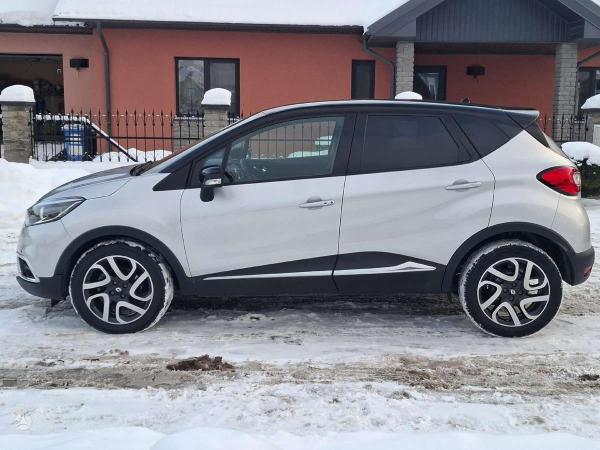 Renault Captur 2016 in Taurage, with an engine capacity of 1.20 L and mileage of 157 thousand km for 6950 €, photo 2 on AUTOMOTO.COM.LV