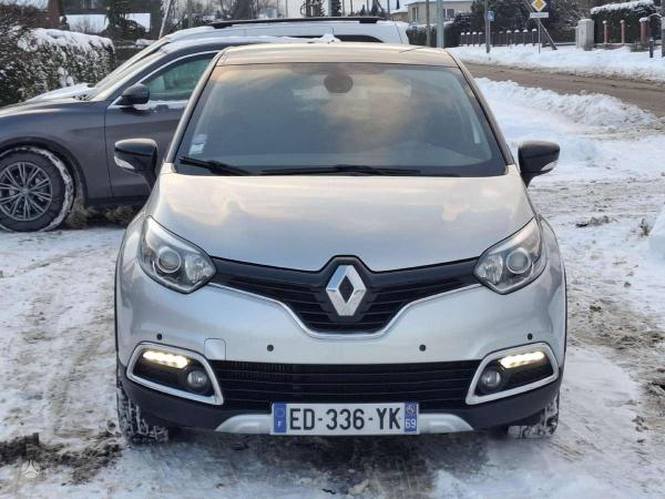 Renault Captur 2016 in Taurage, with an engine capacity of 1.20 L and mileage of 157 thousand km for 6950 €, photo 8 on AUTOMOTO.COM.LV