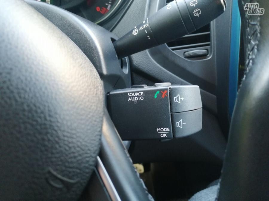 Renault Captur 2017 Utena, ar dzinēja tilpumu 1.20 L un nobraukumu 152 tūkst. km par 8500 €, foto 18 vietnē AUTOMOTO.COM.LV
