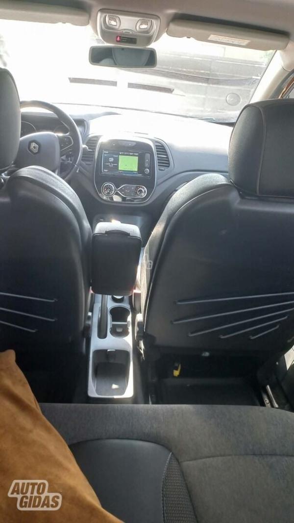 Renault Captur 2017 in Klaipeda, with an engine capacity of 0.90 L and mileage of 61 thousand km for 7000 €, photo 5 on AUTOMOTO.COM.LV