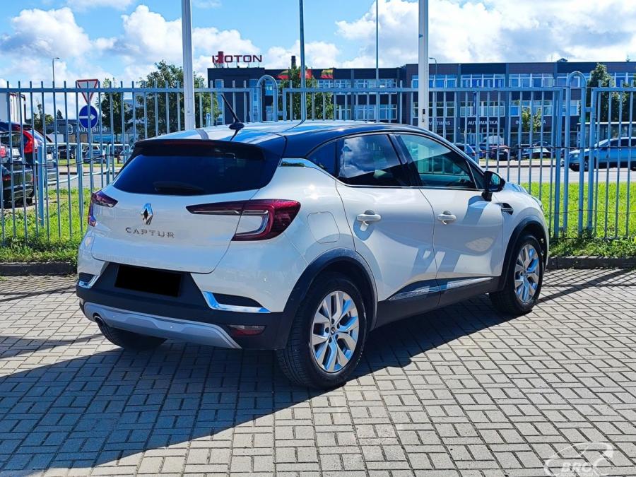 Renault Captur 2020 in Klaipeda, with an engine capacity of 1.46 L and mileage of 90 thousand km for 14700 €, photo 3 on AUTOMOTO.COM.LV