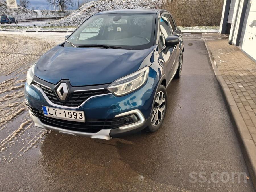 Green Renault Captur 2018 in Daugavpils, with an engine capacity of 1.50 L and mileage of 140 thousand km for 11000 €, photo 1 on AUTOMOTO.COM.LV