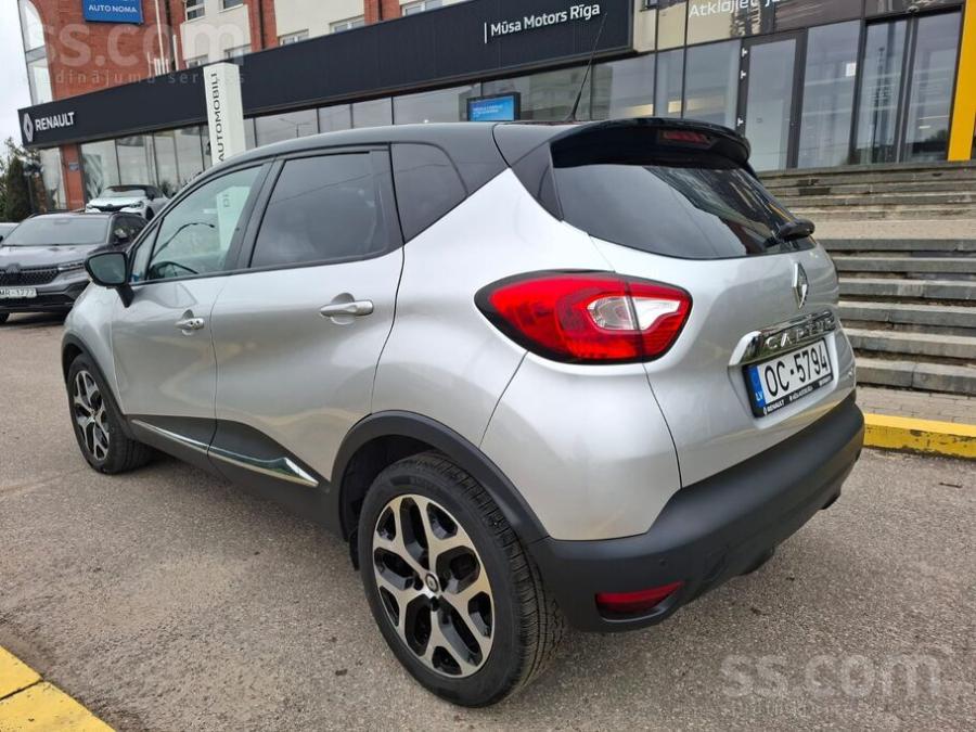 Pelēks Renault Captur 2013 Rīga, ar dzinēja tilpumu 1.50 L un nobraukumu 231 tūkst. km par 27900 €, foto 3 vietnē AUTOMOTO.COM.LV