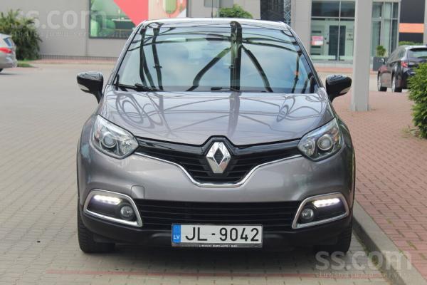 Grey Renault Captur 2013 in Riga, with an engine capacity of 1.20 L and mileage of 127 thousand km for 5700 €, photo 4 on AUTOMOTO.COM.LV