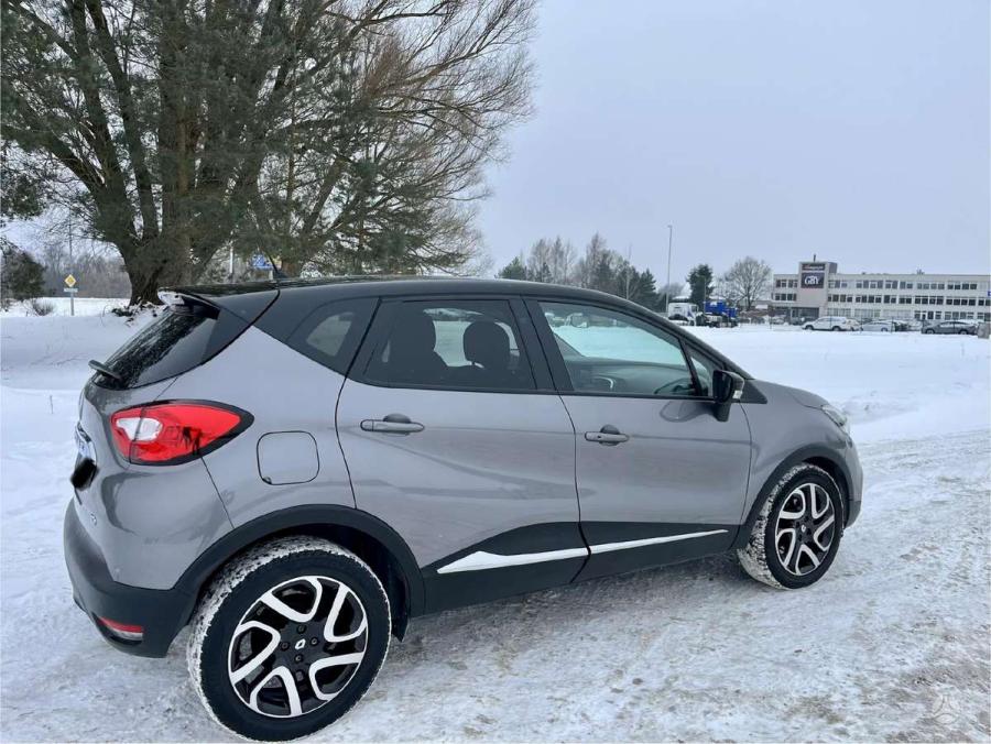 Grey Renault Captur 2013 in Taurage, with an engine capacity of 1.20 L and mileage of 149 thousand km for 5950 €, photo 6 on AUTOMOTO.COM.LV