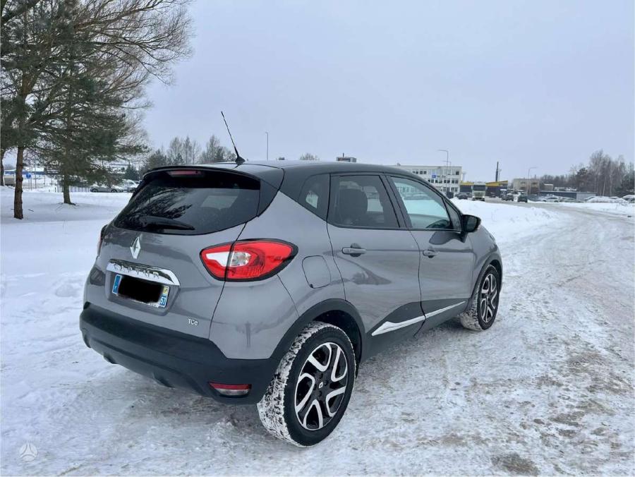 Grey Renault Captur 2013 in Taurage, with an engine capacity of 1.20 L and mileage of 149 thousand km for 5950 €, photo 7 on AUTOMOTO.COM.LV