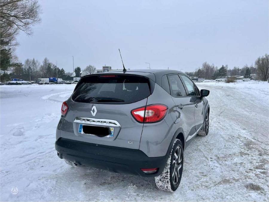 Grey Renault Captur 2013 in Taurage, with an engine capacity of 1.20 L and mileage of 149 thousand km for 5950 €, photo 8 on AUTOMOTO.COM.LV