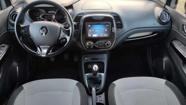 Grey Renault Captur 2014 in Taurage, with an engine capacity of 1.46 L and mileage of 217 thousand km for 5999 €, photo 5 on AUTOMOTO.COM.LV