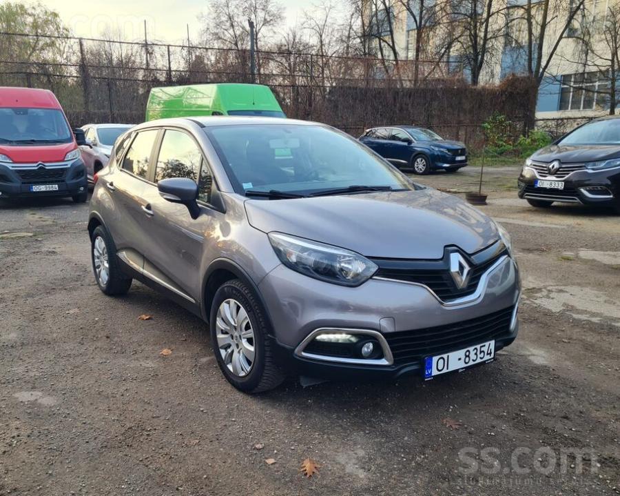 Grey Renault Captur 2014 in Jelgava, with an engine capacity of 1.20 L and mileage of 190 thousand km for 6900 €, photo 4 on AUTOMOTO.COM.LV