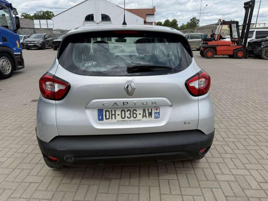 Pelēks Renault Captur 2014 Tauragė, ar dzinēja tilpumu 1.20 L un nobraukumu 66 tūkst. km par 4800 €, foto 7 vietnē AUTOMOTO.COM.LV