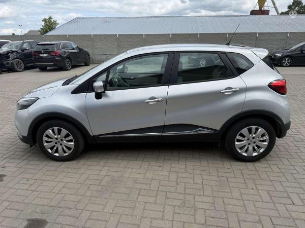 Pelēks Renault Captur 2014 Tauragė, ar dzinēja tilpumu 1.20 L un nobraukumu 66 tūkst. km par 4800 €, foto 8 vietnē AUTOMOTO.COM.LV