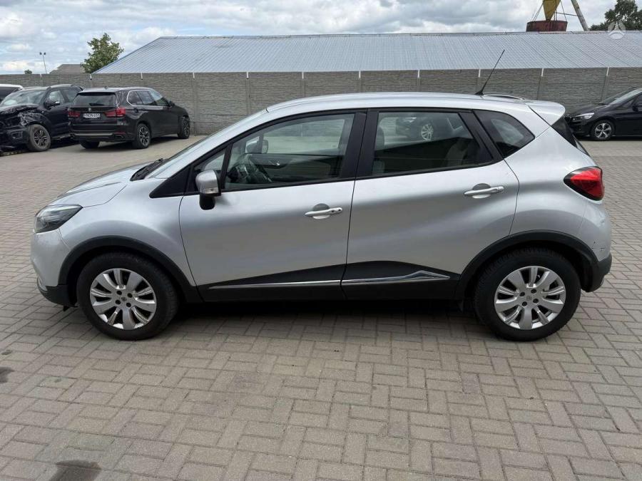 Pelēks Renault Captur 2014 Tauragė, ar dzinēja tilpumu 1.20 L un nobraukumu 66 tūkst. km par 4800 €, foto 9 vietnē AUTOMOTO.COM.LV