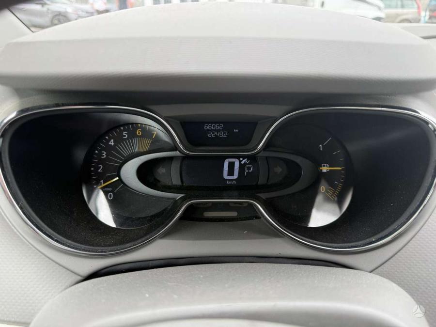 Pelēks Renault Captur 2014 Tauragė, ar dzinēja tilpumu 1.20 L un nobraukumu 66 tūkst. km par 4800 €, foto 14 vietnē AUTOMOTO.COM.LV