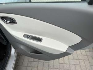 Pelēks Renault Captur 2014 Tauragė, ar dzinēja tilpumu 1.20 L un nobraukumu 66 tūkst. km par 4800 €, foto 23 vietnē AUTOMOTO.COM.LV