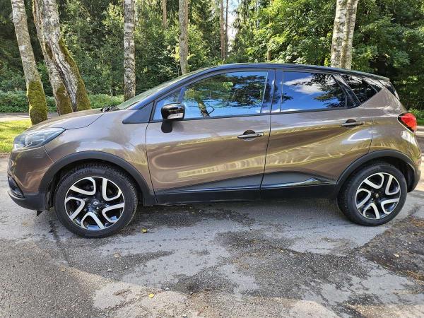 Grey Renault Captur 2014 in Taurage, with an engine capacity of 1.50 L and mileage of 207 thousand km for 6300 €, photo 5 on AUTOMOTO.COM.LV