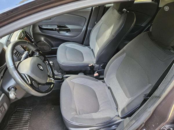 Grey Renault Captur 2014 in Taurage, with an engine capacity of 1.50 L and mileage of 207 thousand km for 6300 €, photo 11 on AUTOMOTO.COM.LV