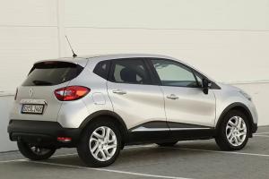 Grey Renault Captur 2015 in Riga, with an engine capacity of 1.20 L and mileage of 154 thousand km for 7970 €, photo 9 on AUTOMOTO.COM.LV