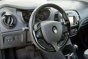 Grey Renault Captur 2015 in Riga, with an engine capacity of 1.20 L and mileage of 154 thousand km for 7970 €, photo 15 on AUTOMOTO.COM.LV