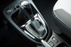 Grey Renault Captur 2015 in Riga, with an engine capacity of 1.20 L and mileage of 154 thousand km for 7970 €, photo 19 on AUTOMOTO.COM.LV