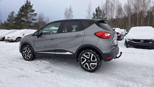Grey Renault Captur 2016 in Taurage, with an engine capacity of 1.20 L and mileage of 86 thousand km for 8200 €, photo 4 on AUTOMOTO.COM.LV
