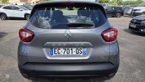 Grey Renault Captur 2016 in Taurage, with an engine capacity of 0.90 L and mileage of 180 thousand km for 5600 €, photo 8 on AUTOMOTO.COM.LV